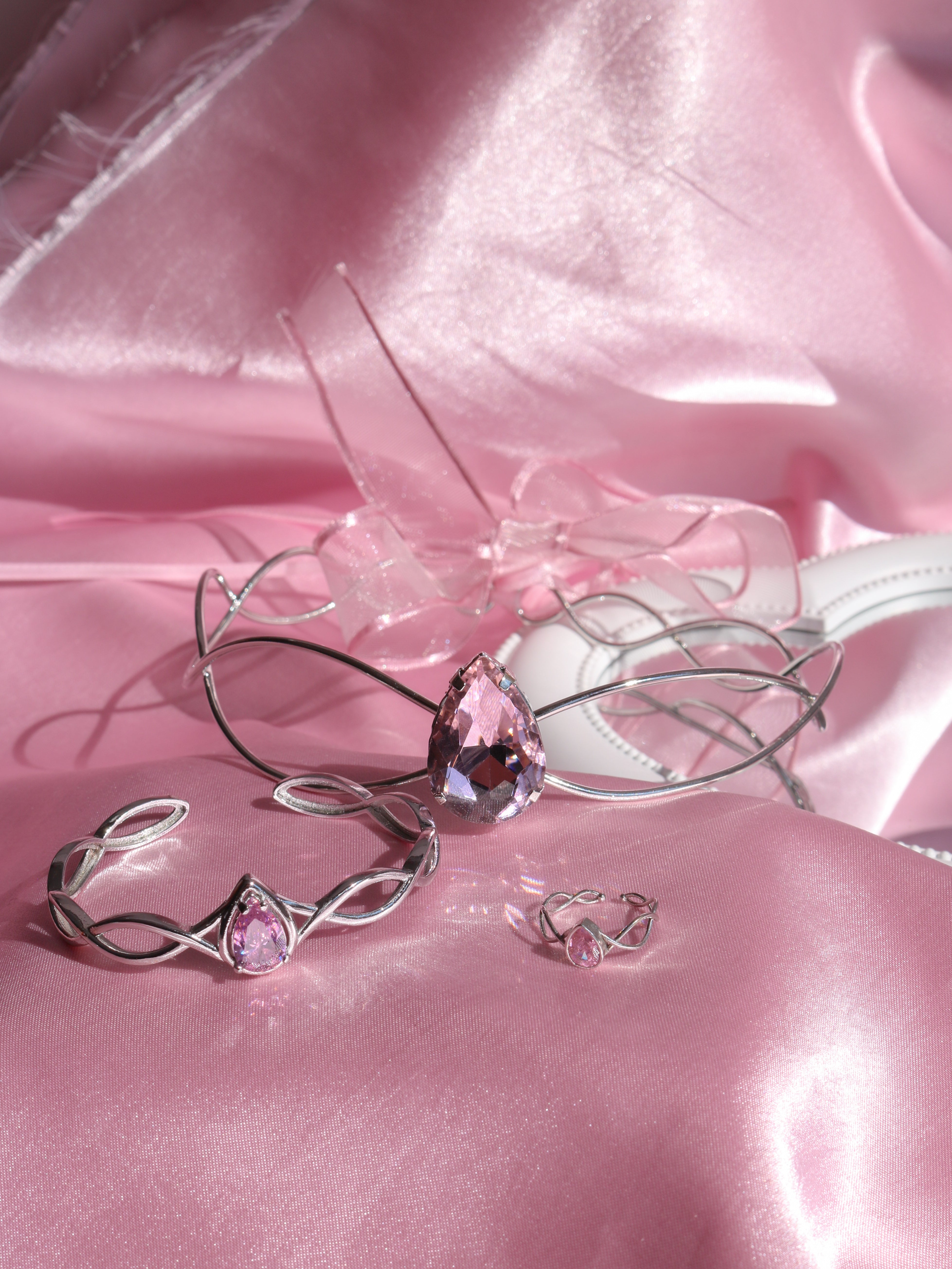 Odette Set, Swan Princess Set, Swan Princess Tiara, Bracelet and Ring – Reorah