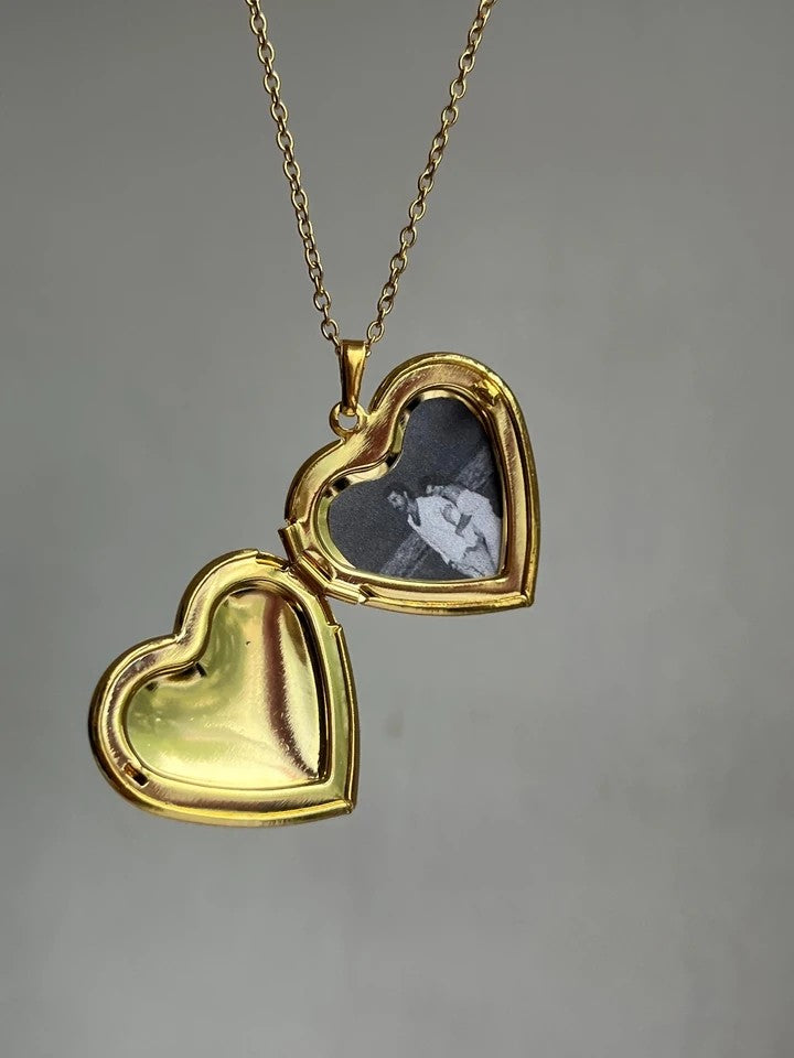 Swan Lake Princess Odette Swan Heart Locket Necklace With Personalized ...